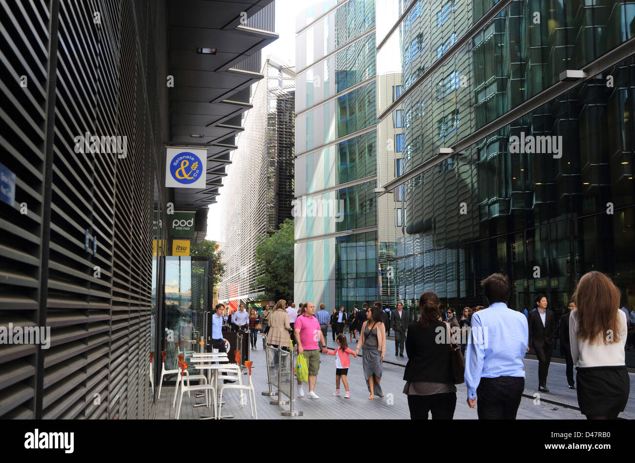 More London, the vibrant new business development on the south side of ...