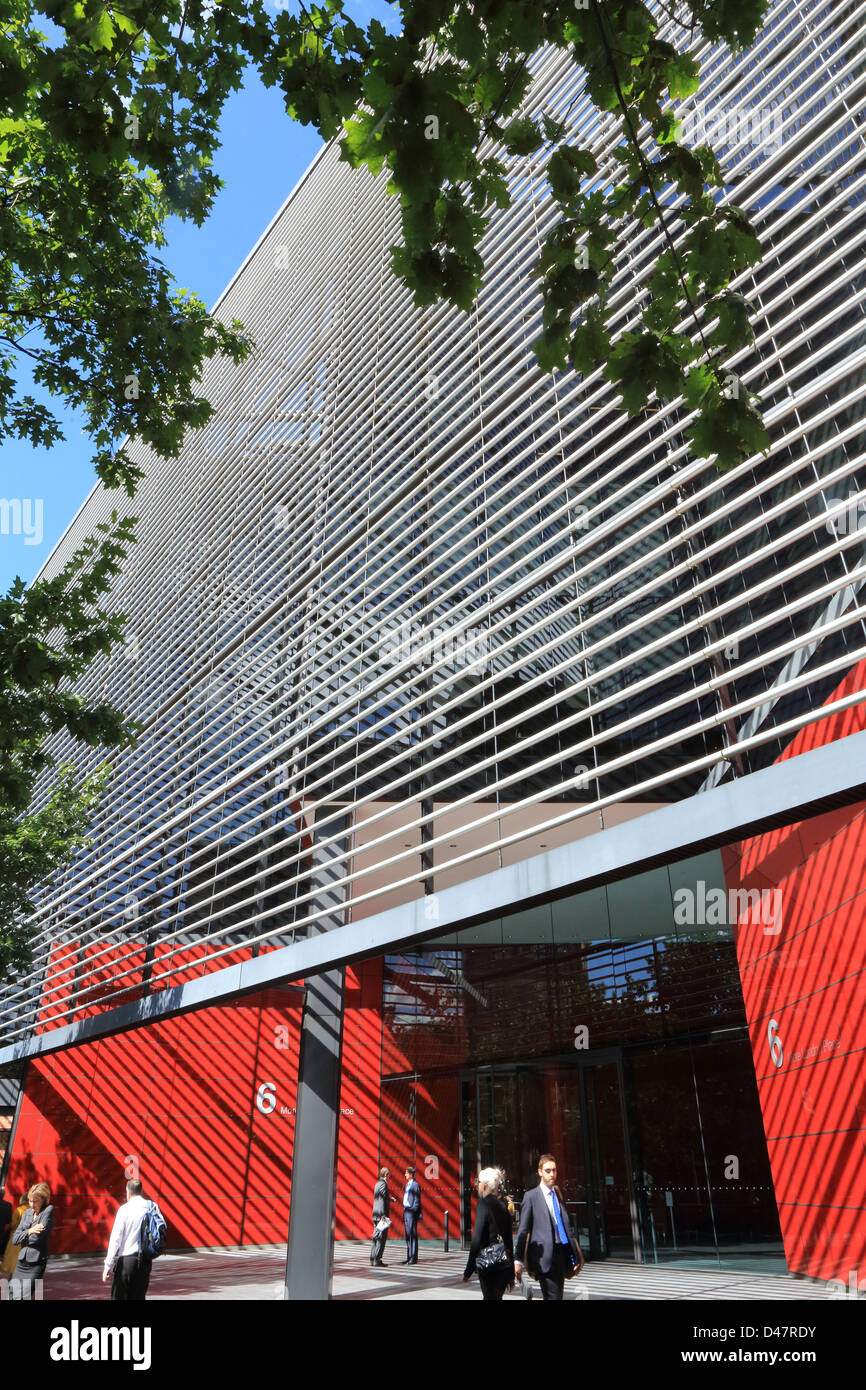 More London, the vibrant new business development on the south side of ...