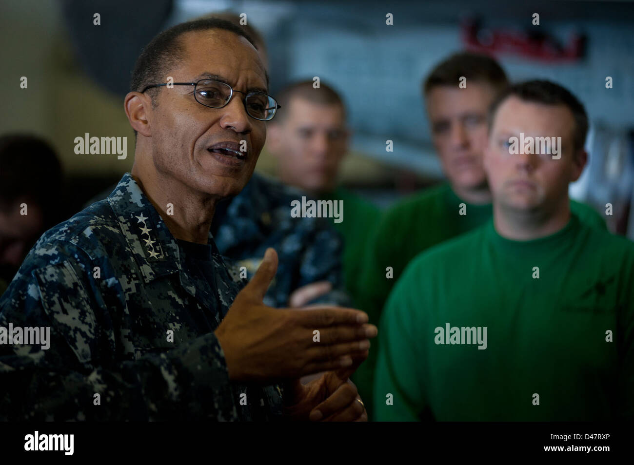 The commander of the U.S. Pacific Fleet engages with Sailors in the ...