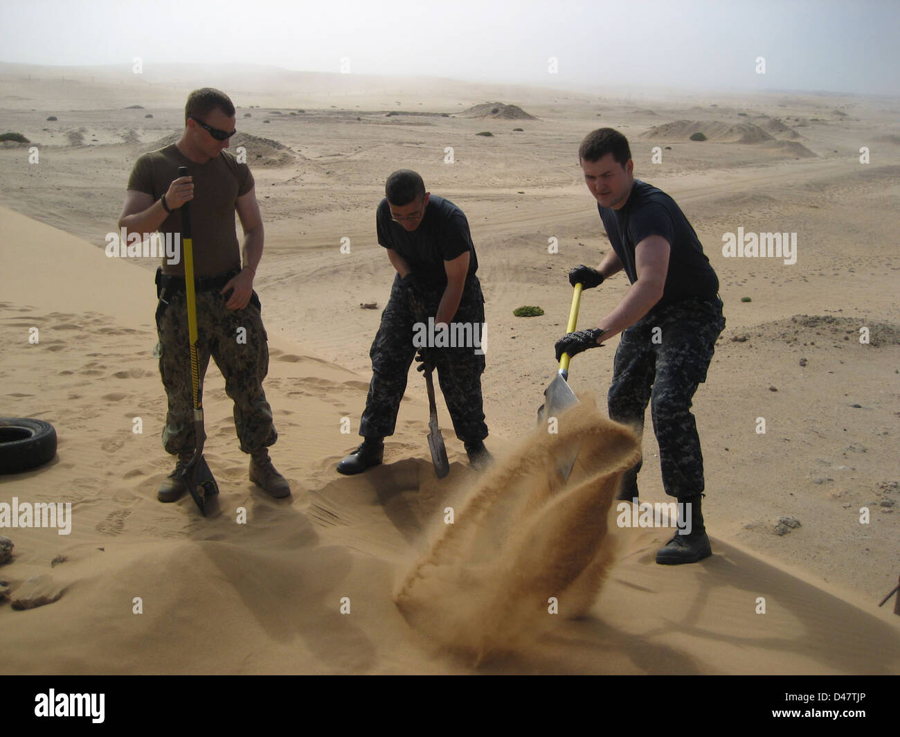 Dig Hole Fence High Resolution Stock Photography and Images - Alamy