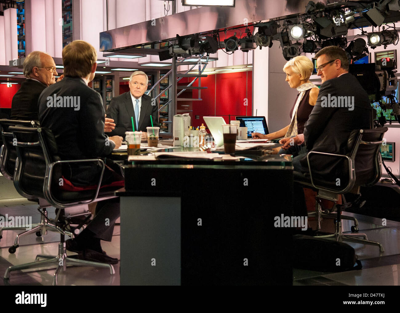 Defensestrategy hi-res stock photography and images - Alamy