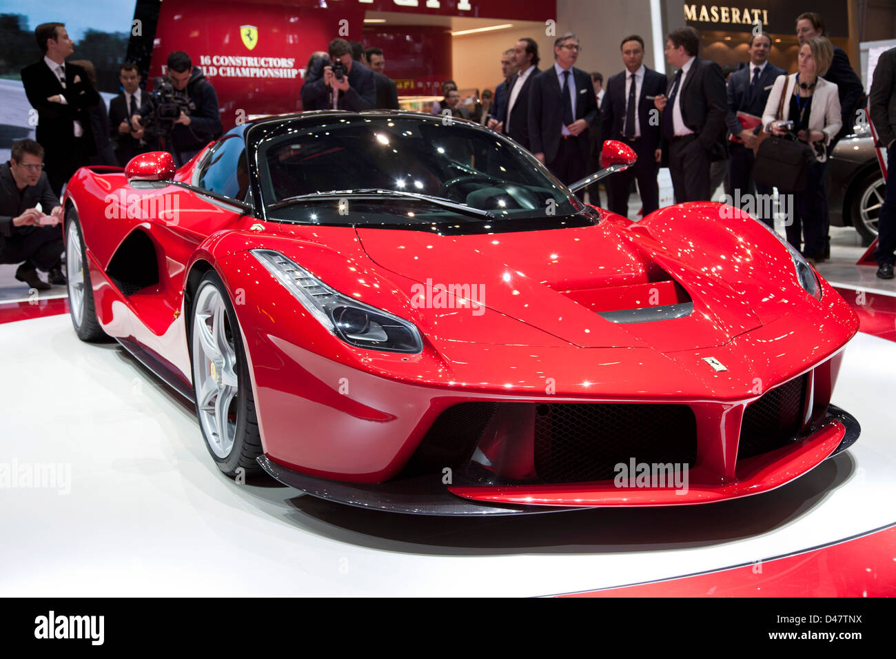 Red laferrari hi-res stock photography and images - Alamy