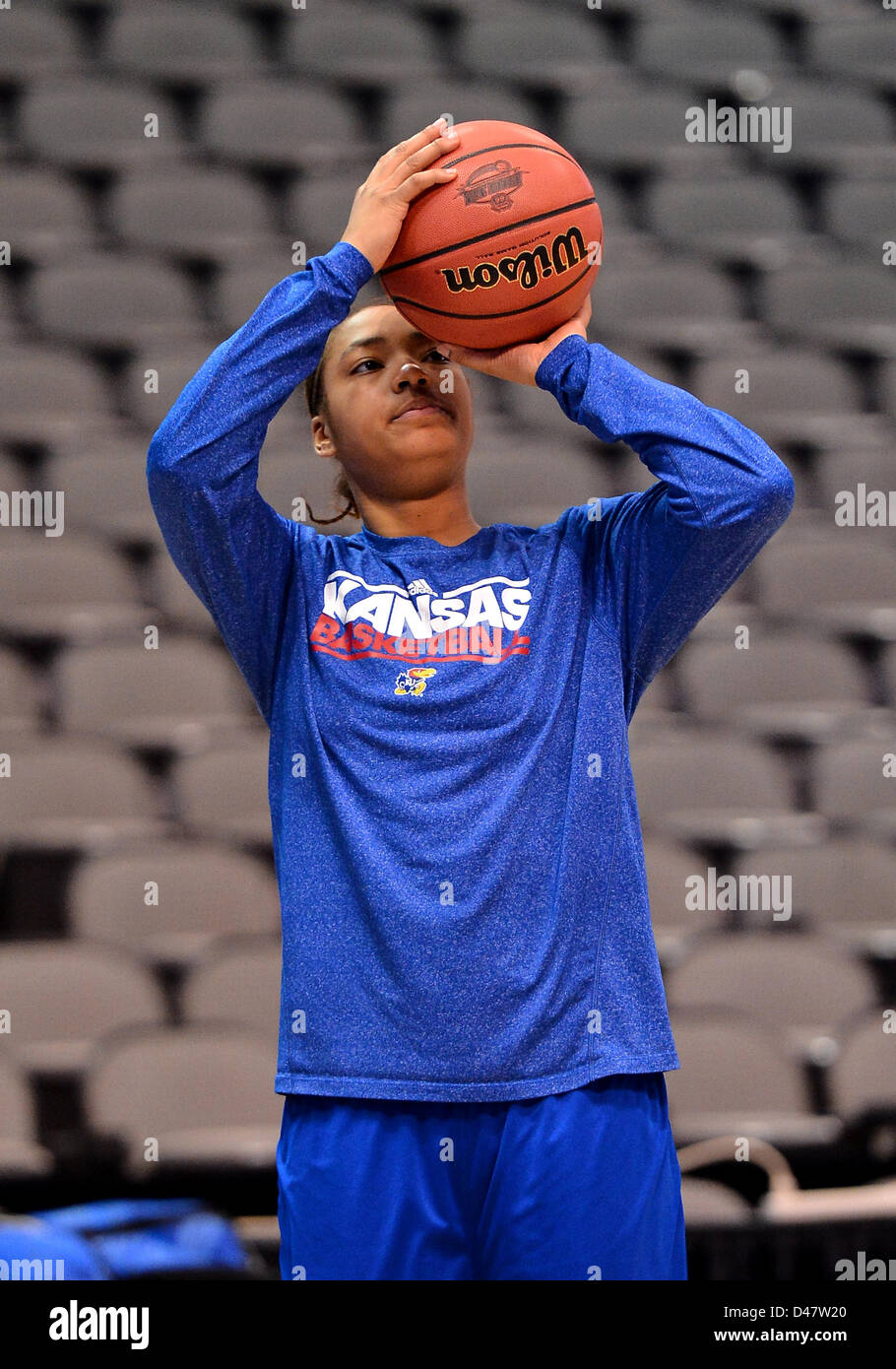 Asia boyd hi-res stock photography and images - Alamy