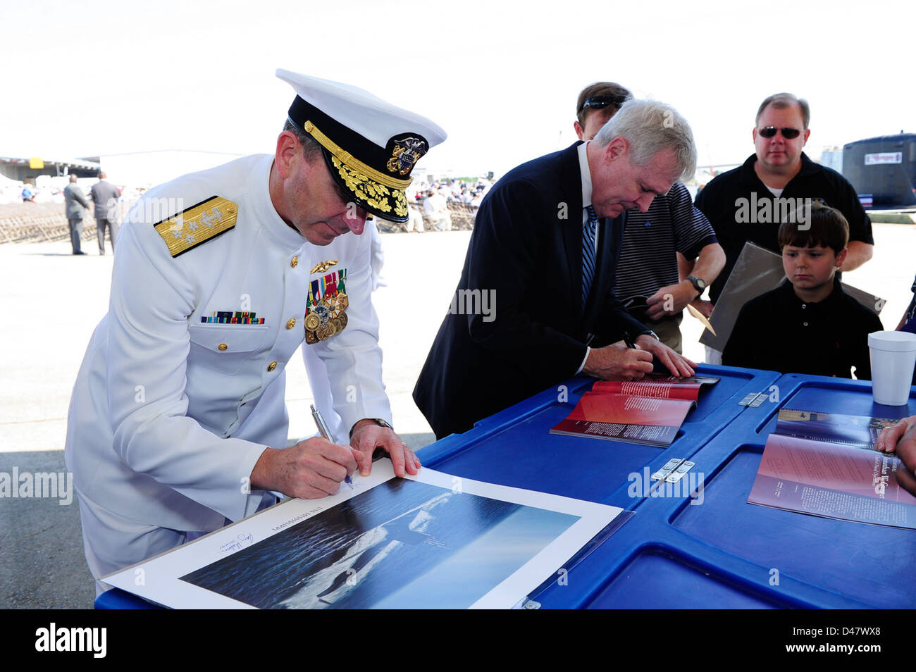 The Secretary of the Navy (SECNAV) and Chief of Naval Operations (CNO ...