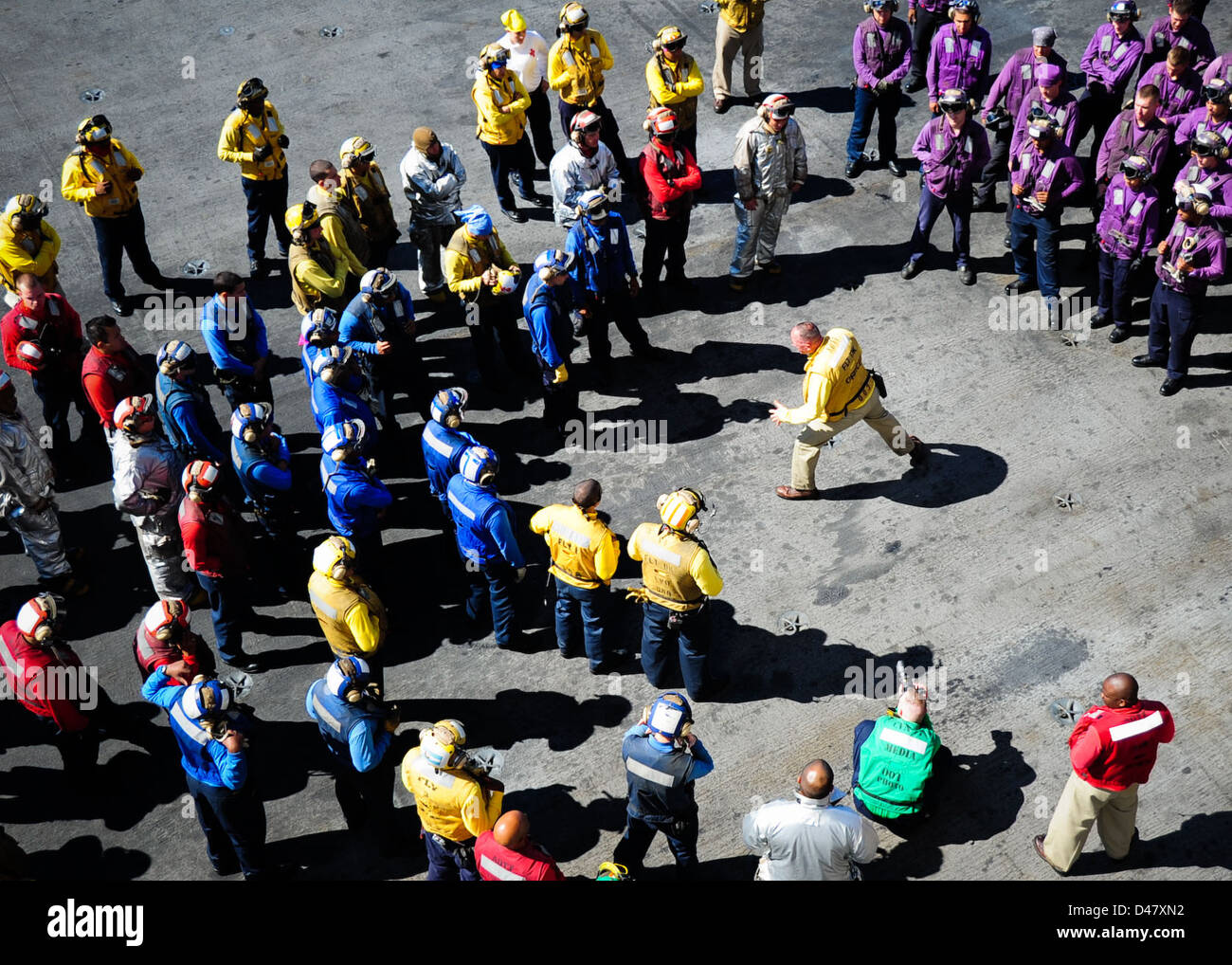 Flight crew safety briefing hi-res stock photography and images - Alamy