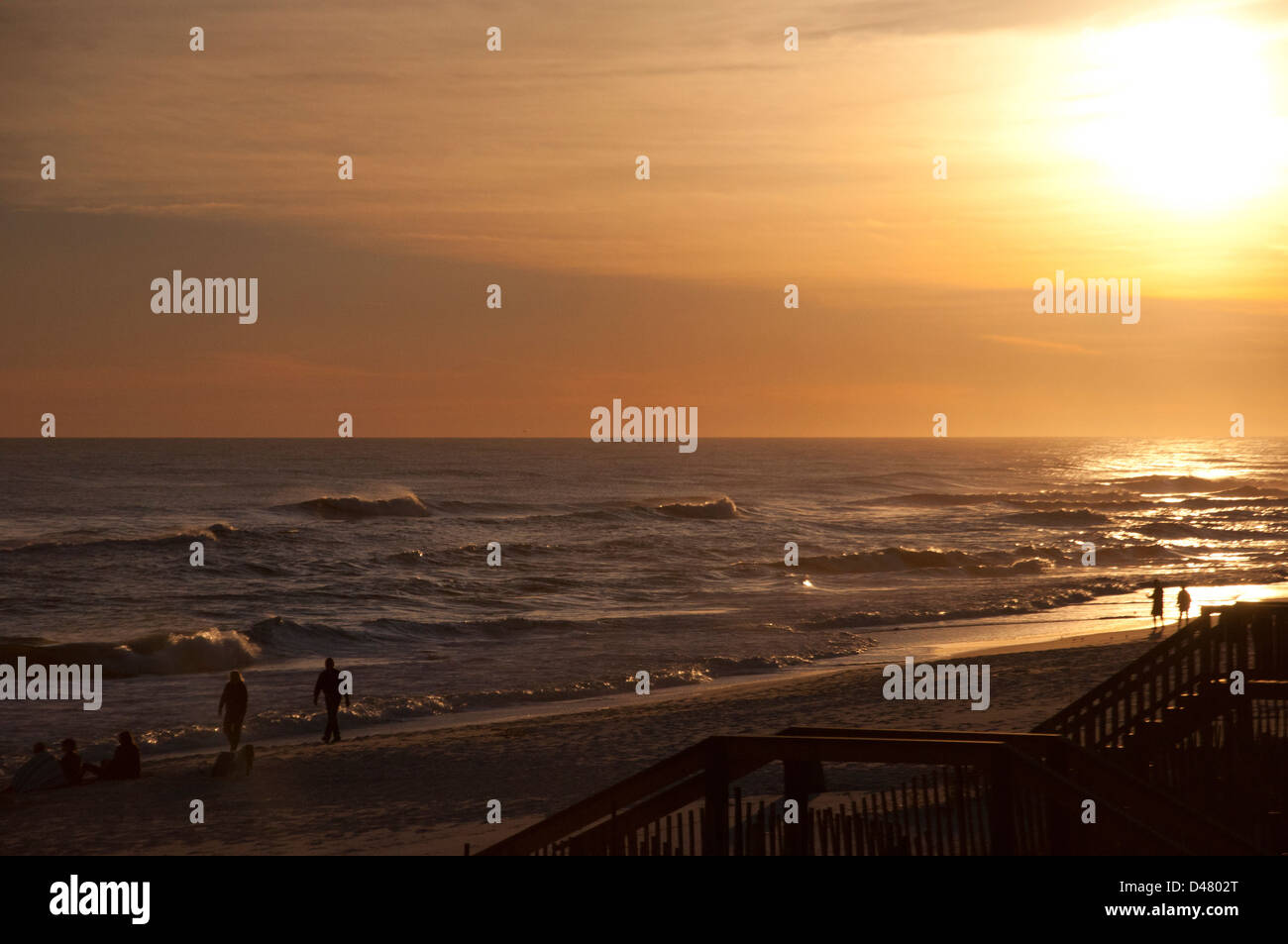 Walkers at sunset hi-res stock photography and images - Alamy