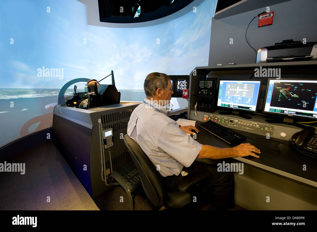 Us navy flight simulator hi-res stock photography and images - Alamy