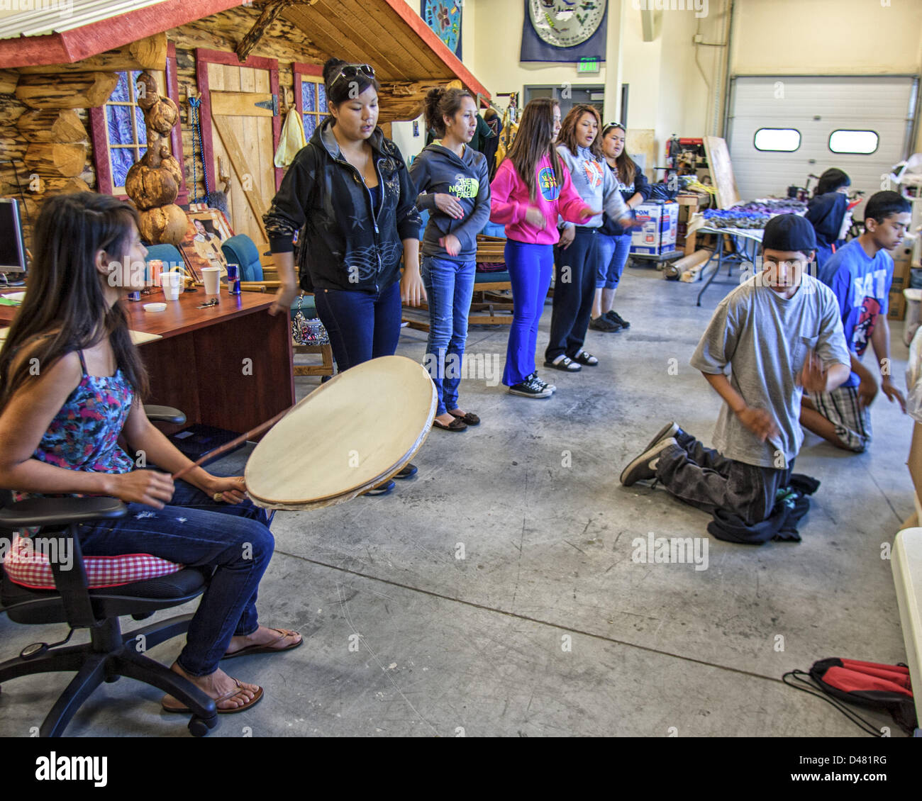 Native alaskans hi-res stock photography and images - Alamy