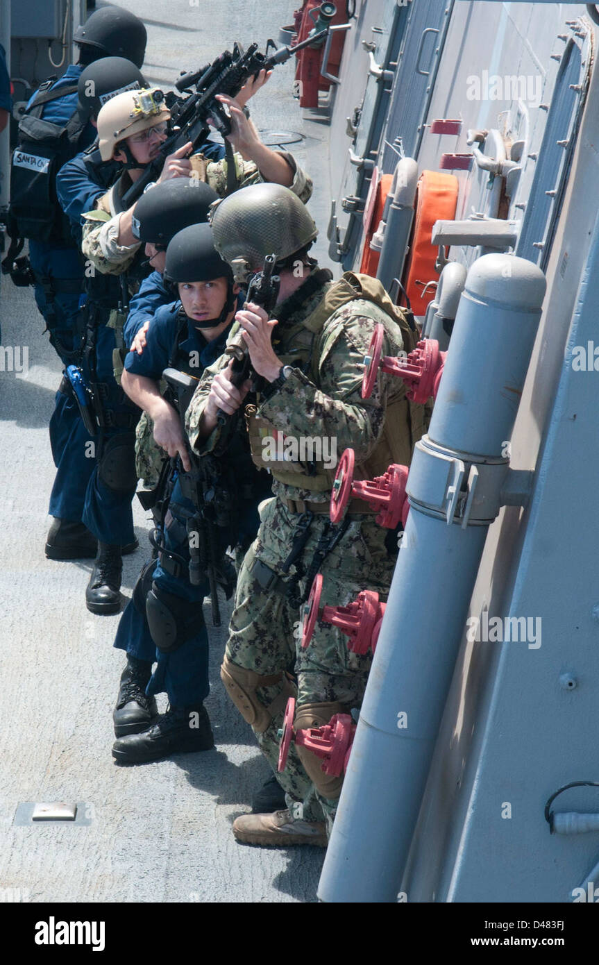Sailors aboard USS Mustin conduct Visit, Board, Search, and Seizure ...