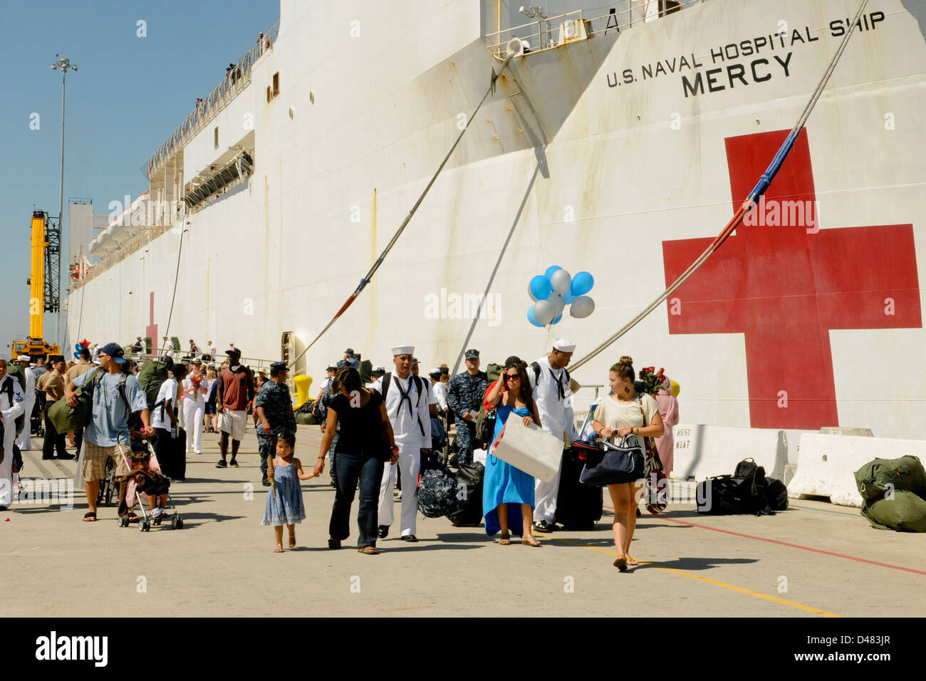 The USNS Mercy returns to San Diego, completing a humanitarian mission ...