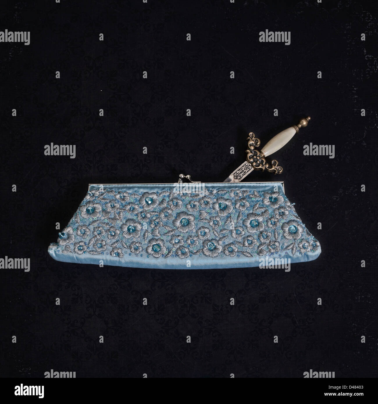 Elegant still life hi-res stock photography and images - Alamy