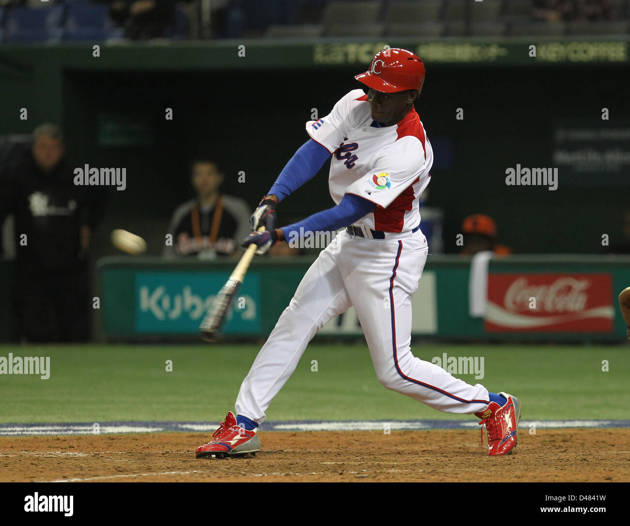 World baseball classic japan cuba hi-res stock photography and images ...