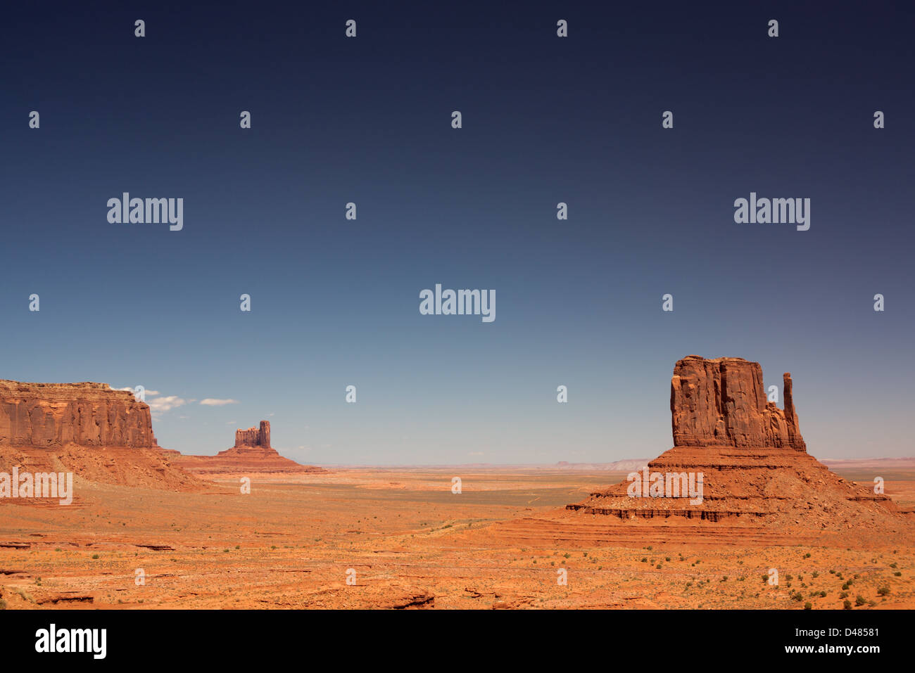 Monument Valley, Arizona-Utah State line, USA Stock Photo - Alamy