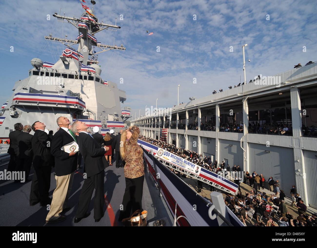 The USS Michael Murphy (DDG 112) is officially commissioned in New York ...