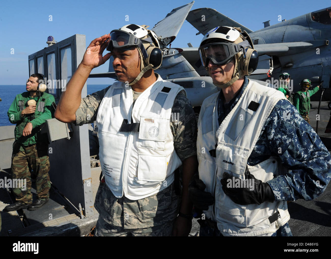 U.S. Air Force General visits USS Enterprise Stock Photo - Alamy