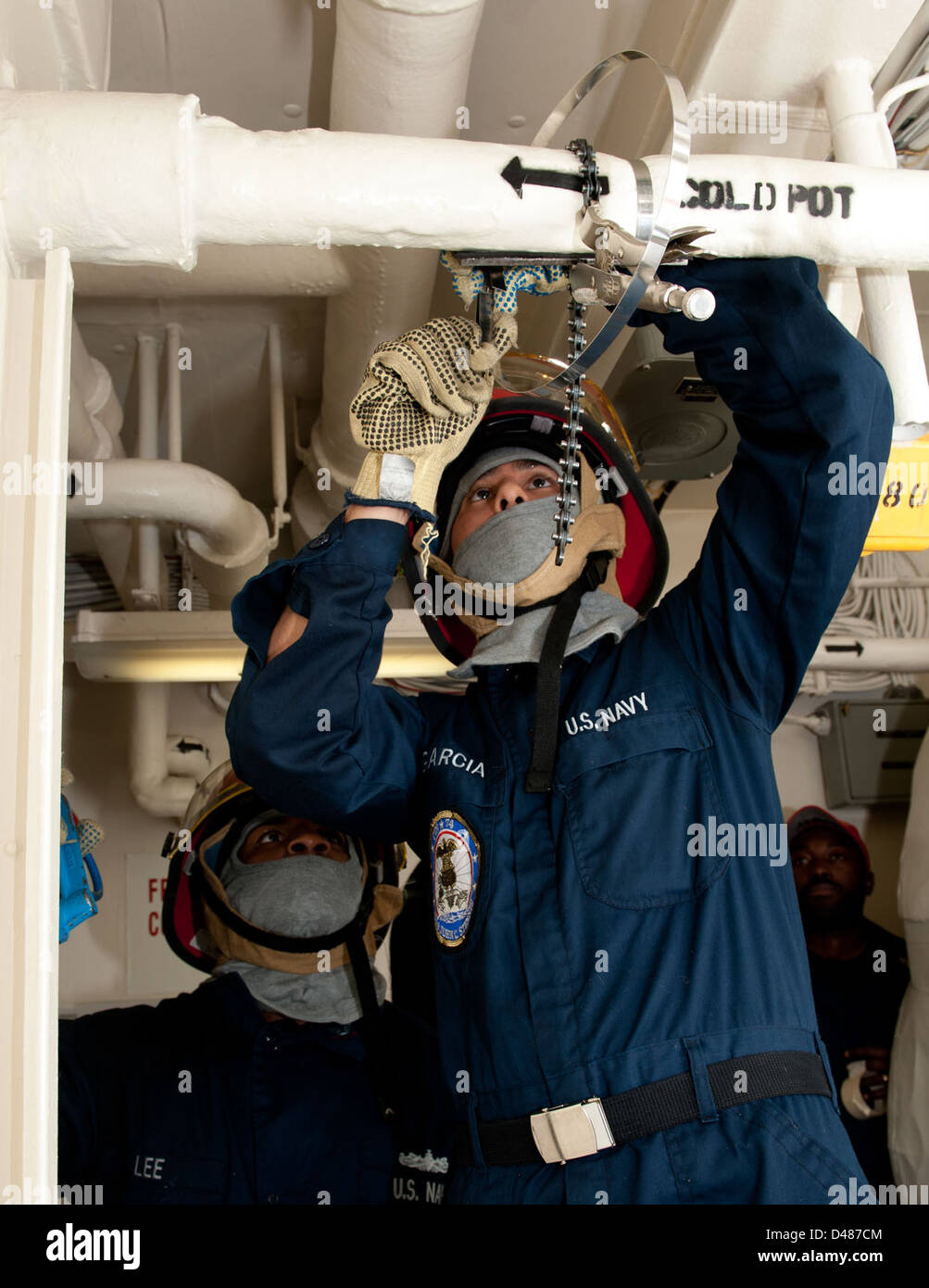 Pipe patching hi-res stock photography and images - Alamy