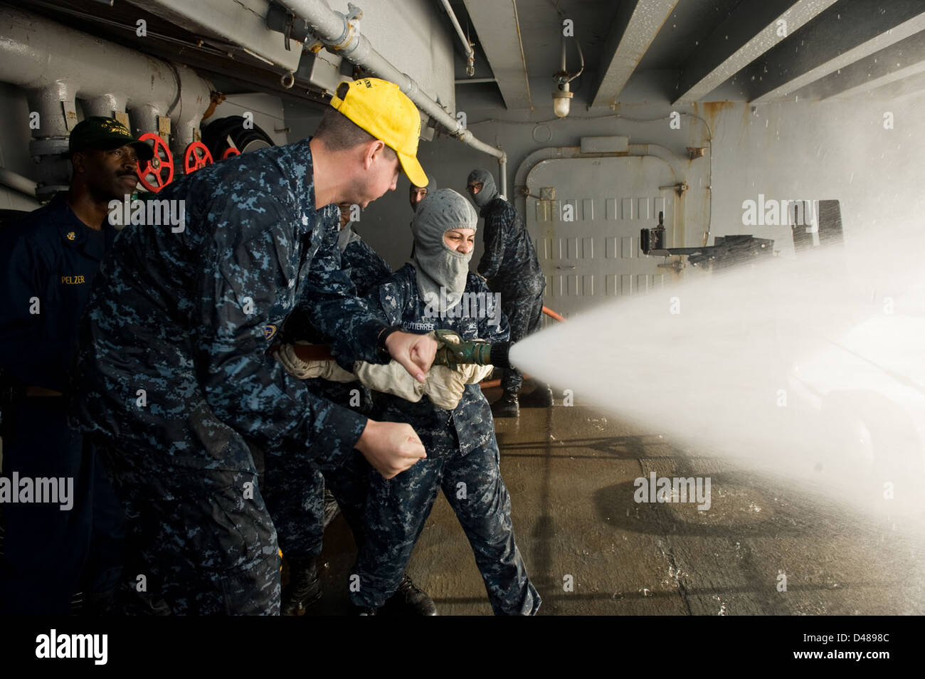 Fire hose handling hi-res stock photography and images - Alamy
