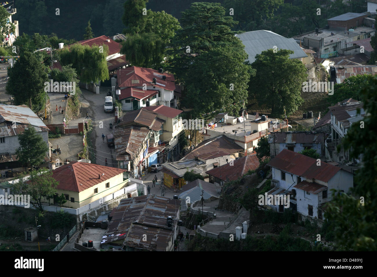 A crossroads in Landour, the upper part of Mussoorie Stock Photo - Alamy