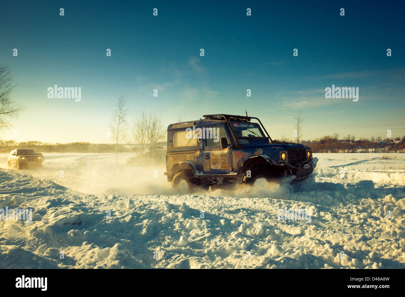 Land rover defender 90 racing hi-res stock photography and images - Alamy
