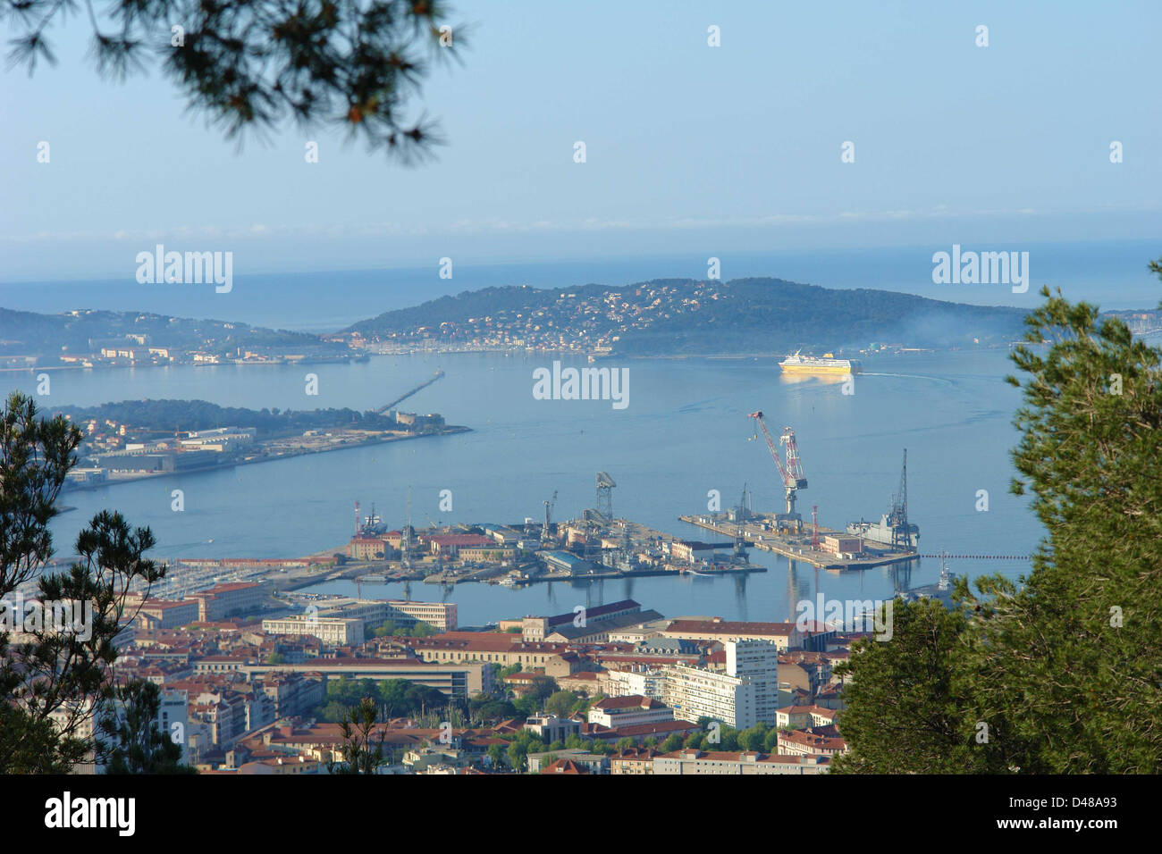 Harbour of Toulon from the Faron mountain Stock Photo - Alamy