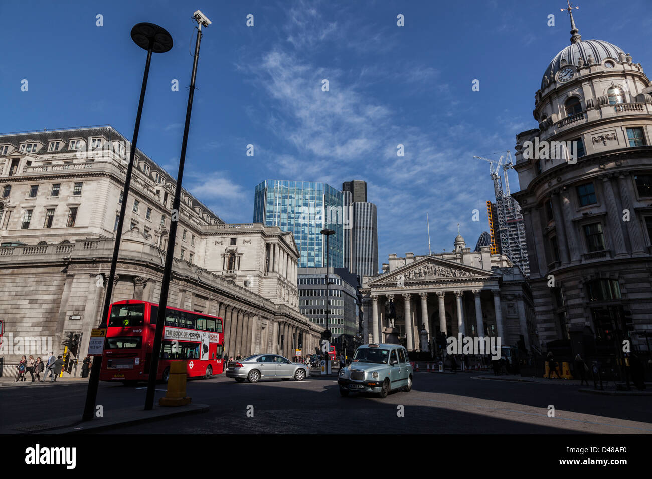 Bank of England and Royal Exchange Stock Photo - Alamy