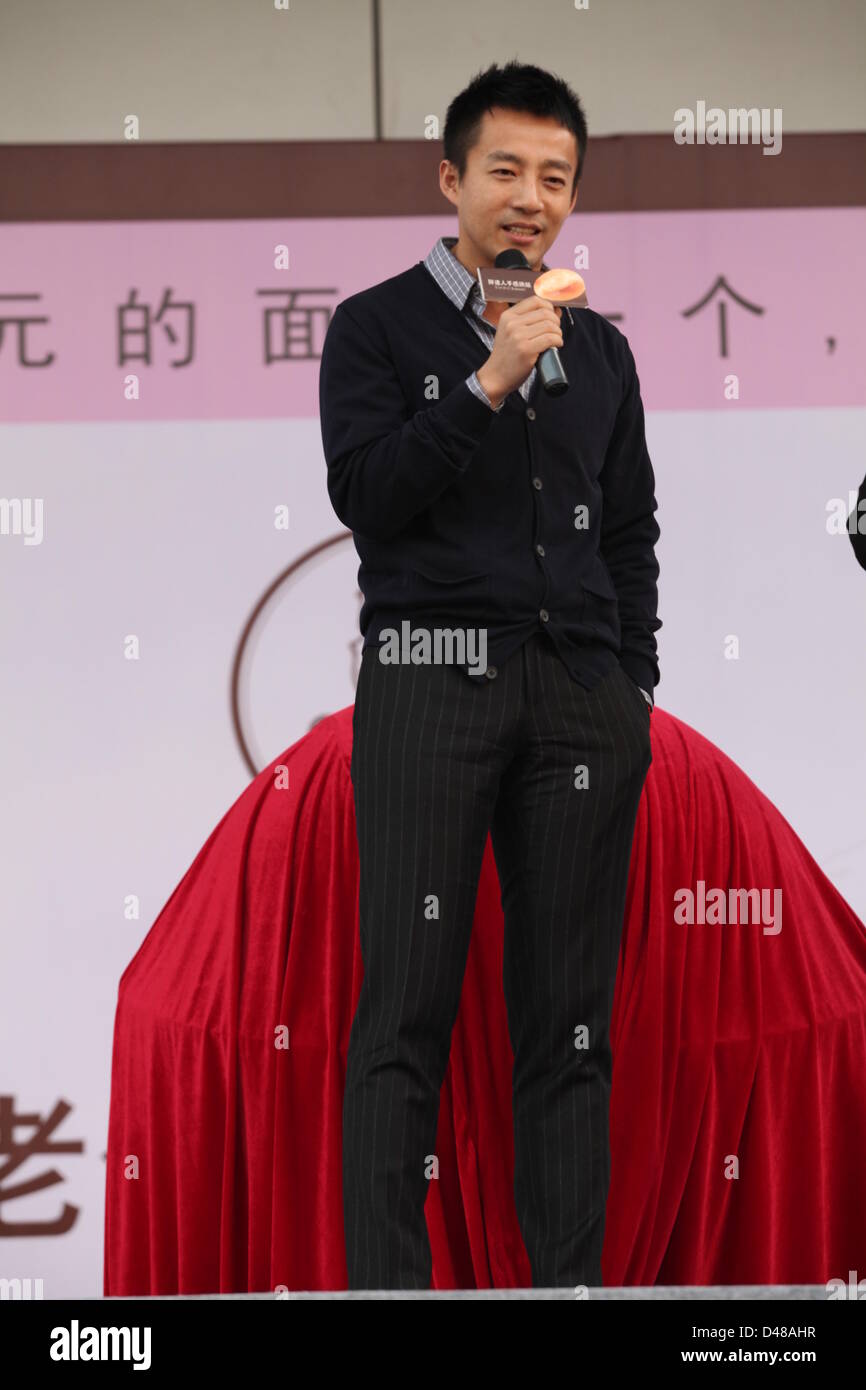 Dee Hsu attended bakery opening ceremony with her husband in Shanghai ...