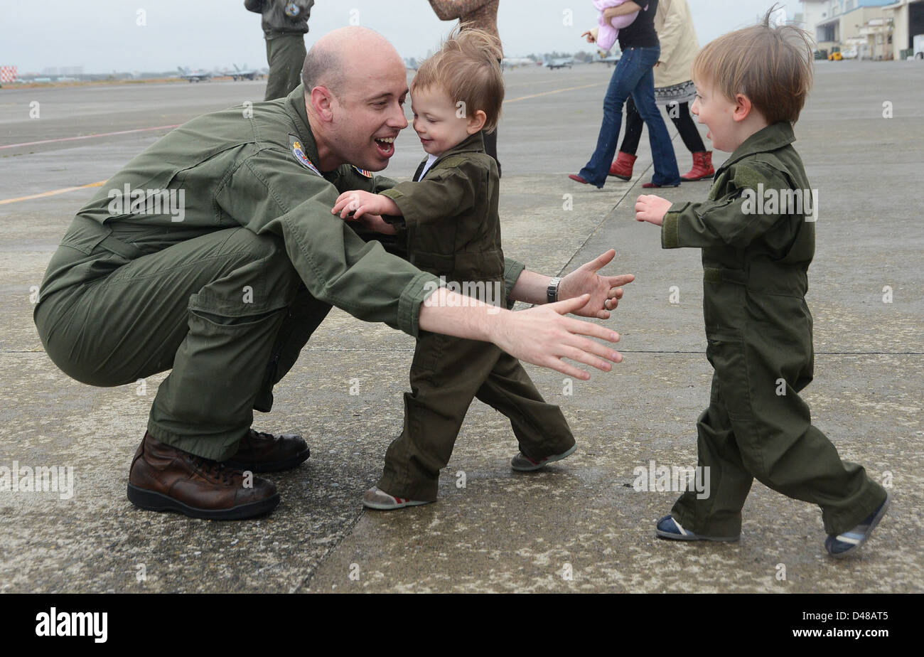 The VAW-115 squadron returns to its base in Japan, marking the ...