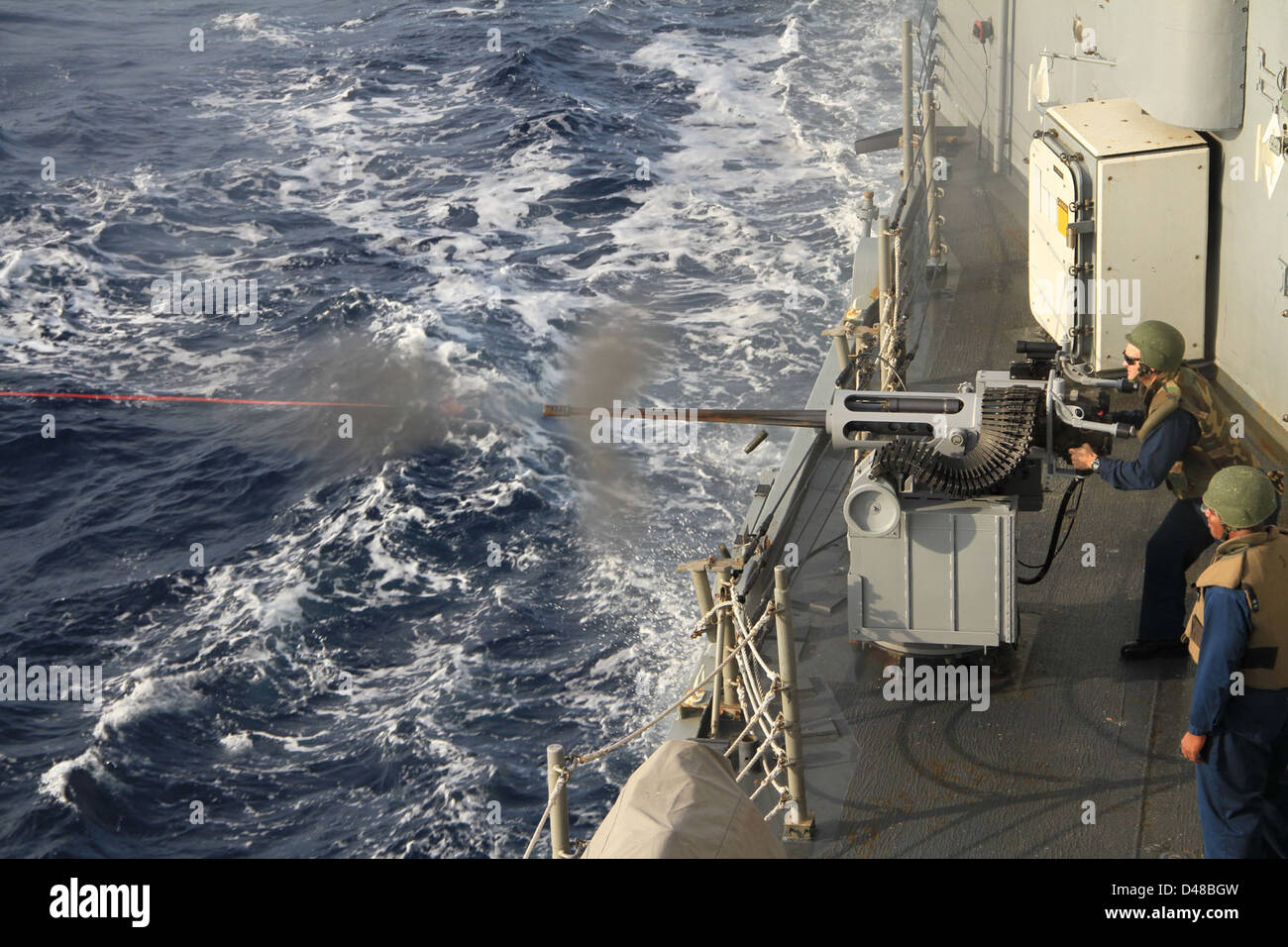 U s navy sailor fires hi-res stock photography and images - Alamy