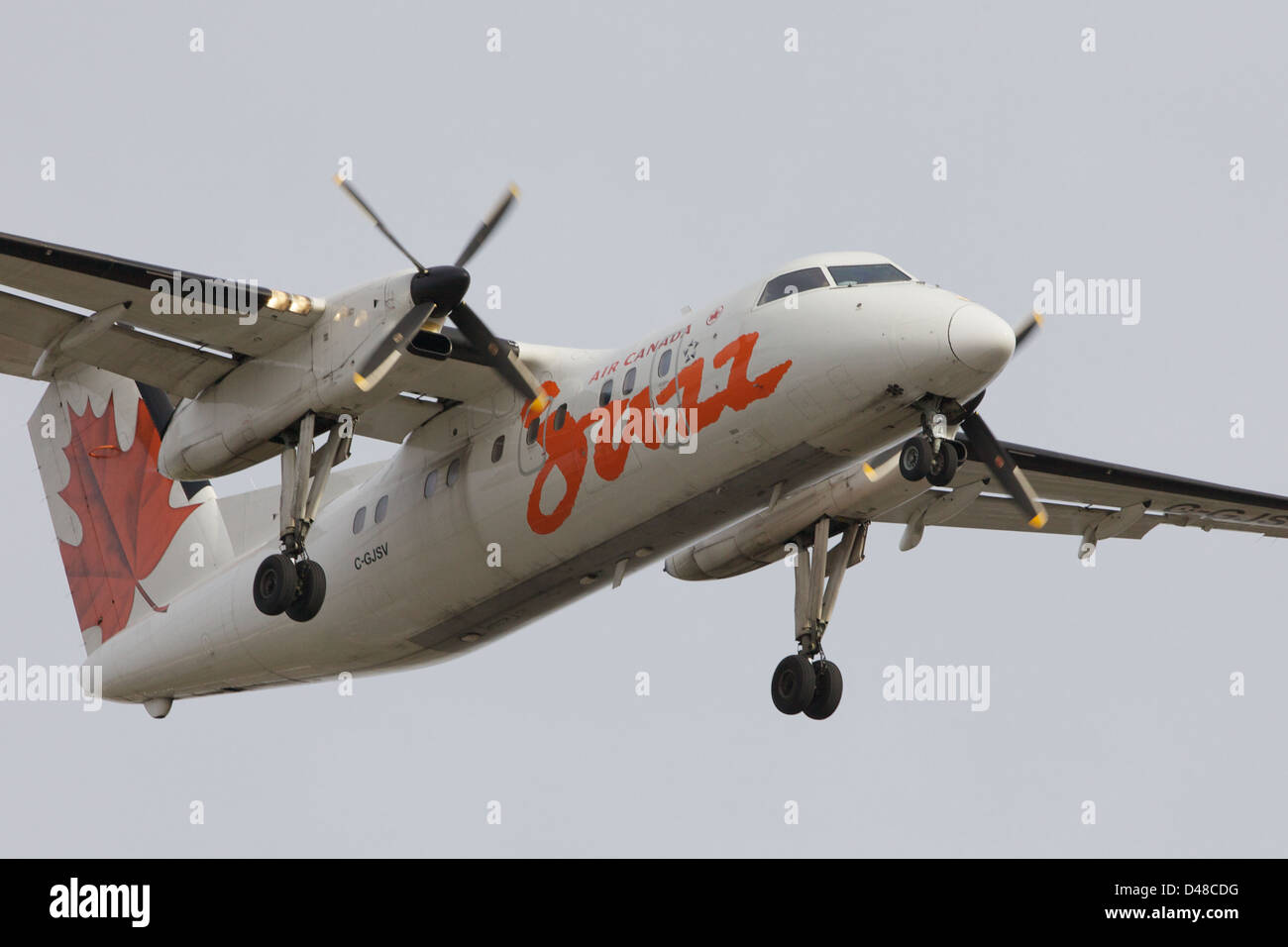 Air Canada Jazz Turboprop Landing at Pearson Airport, Toronto, Canada ...