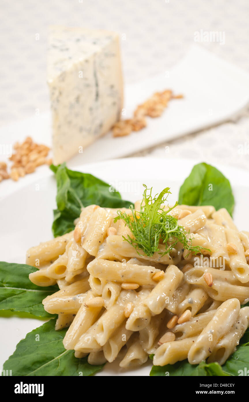 Pasta pine nuts hi-res stock photography and images - Alamy