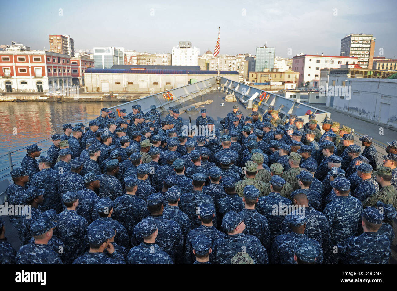 Vice Adm. Pandolfe speaks aboard USS Robert G. Bradley Stock Photo - Alamy