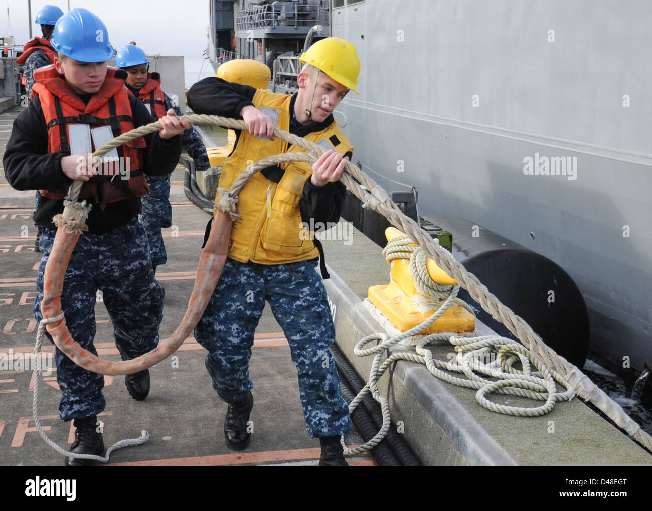 Sailors prepare USS Ford for deployment from Everett, Washington ...