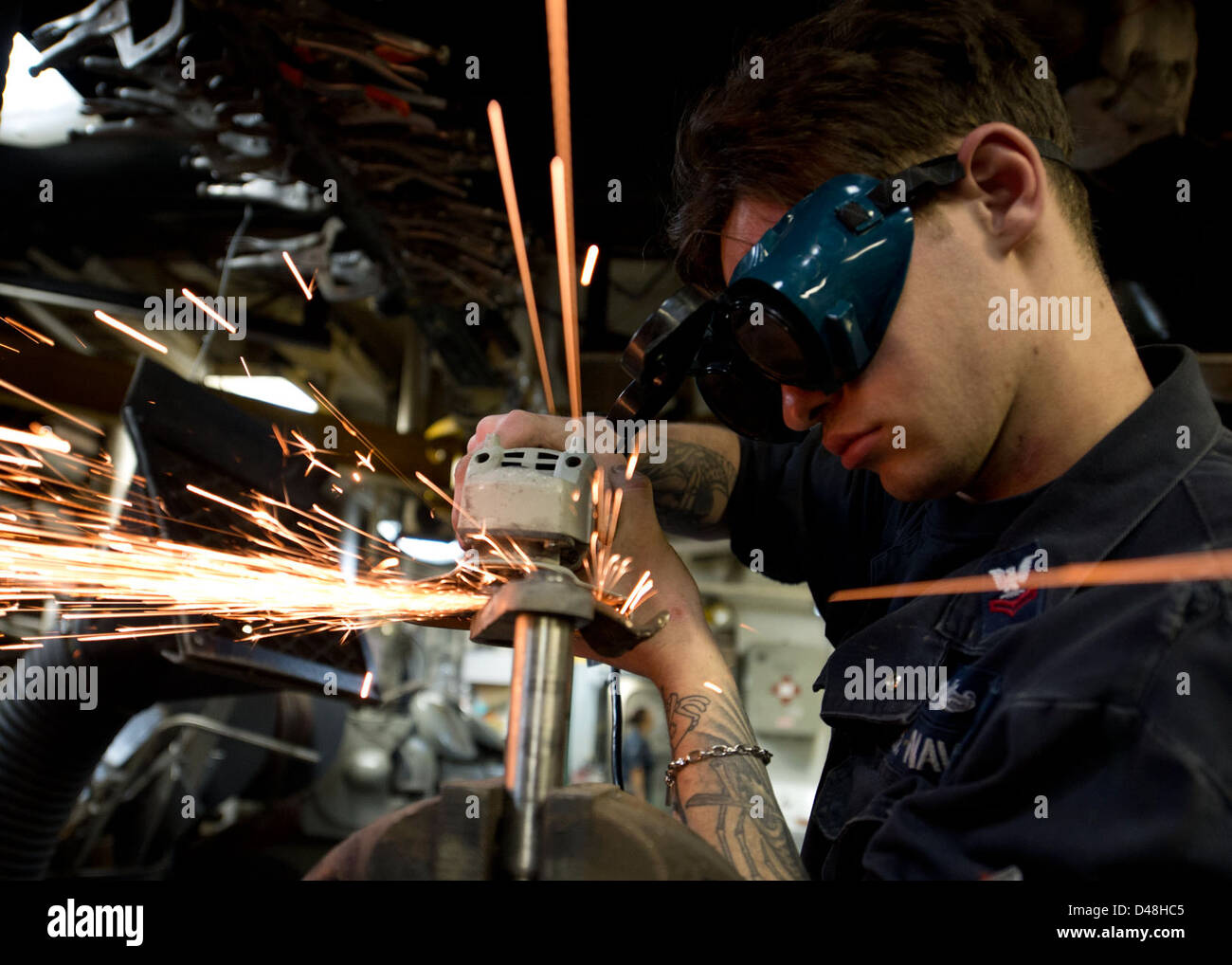 U bolt ship hi-res stock photography and images - Alamy