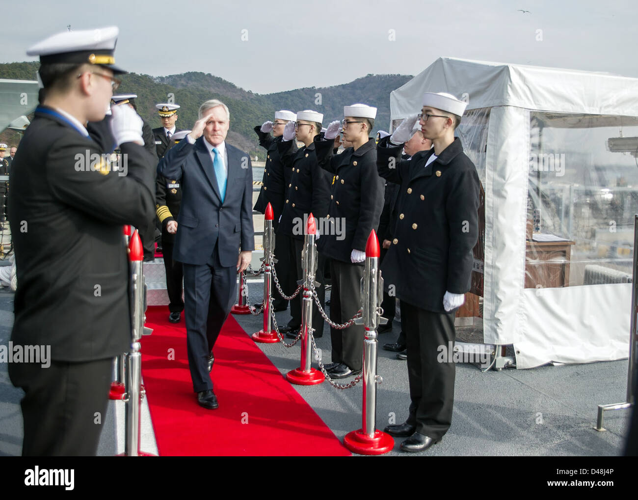 SECNAV is honored by the Korean Navy Stock Photo - Alamy