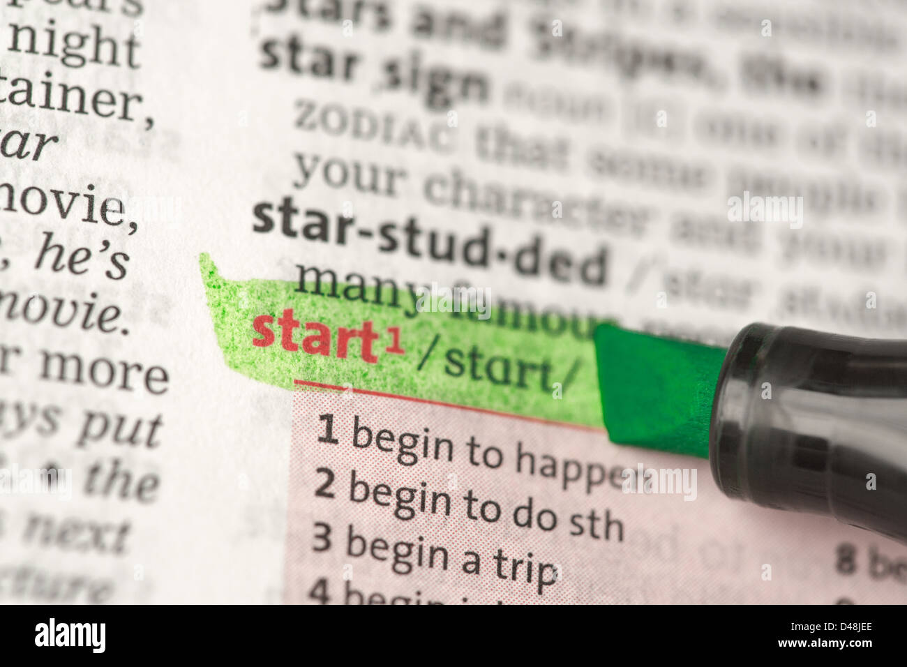 Start definition highlighted in green Stock Photo - Alamy
