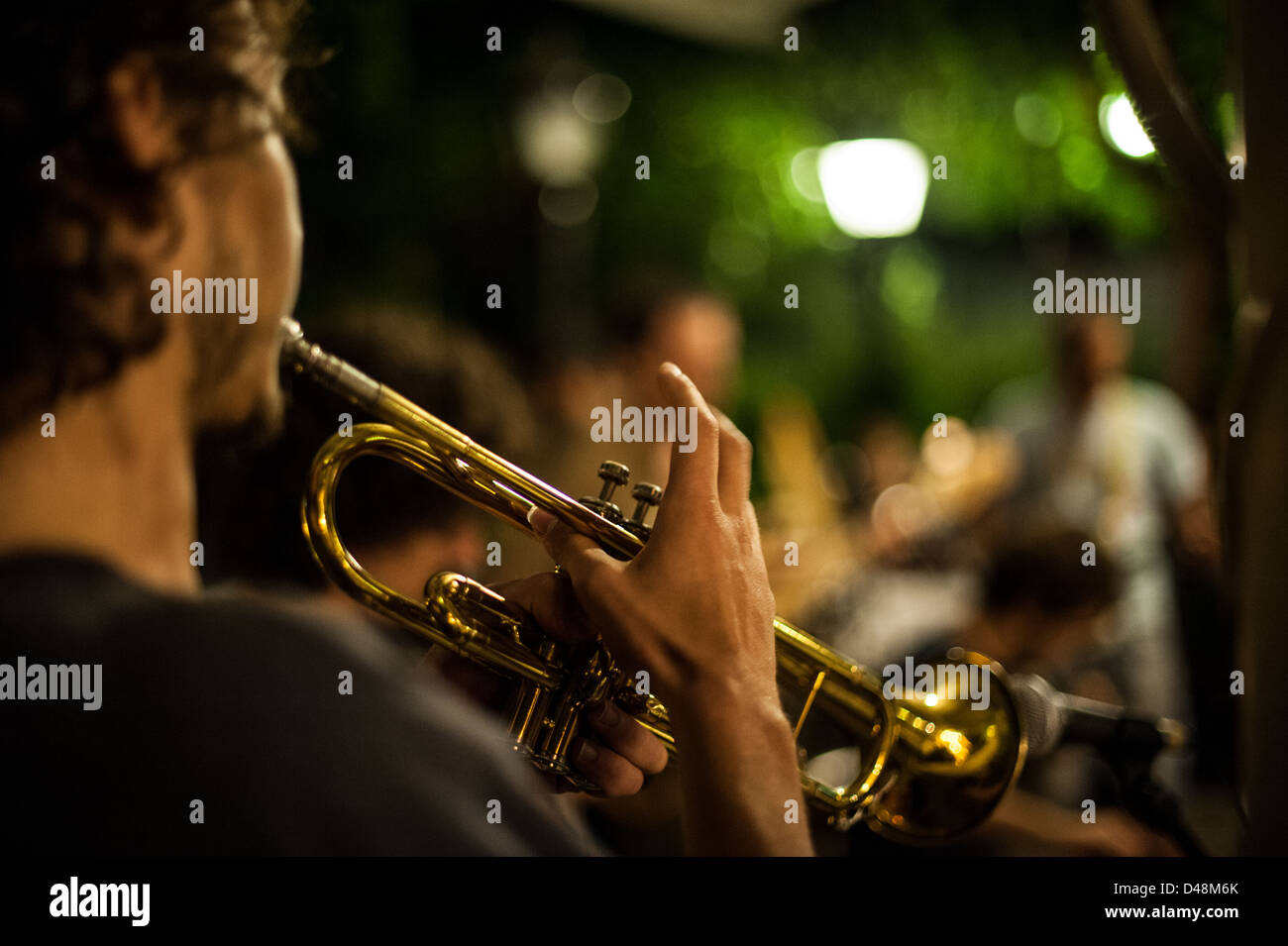 man playing trumpet Stock Photo - Alamy