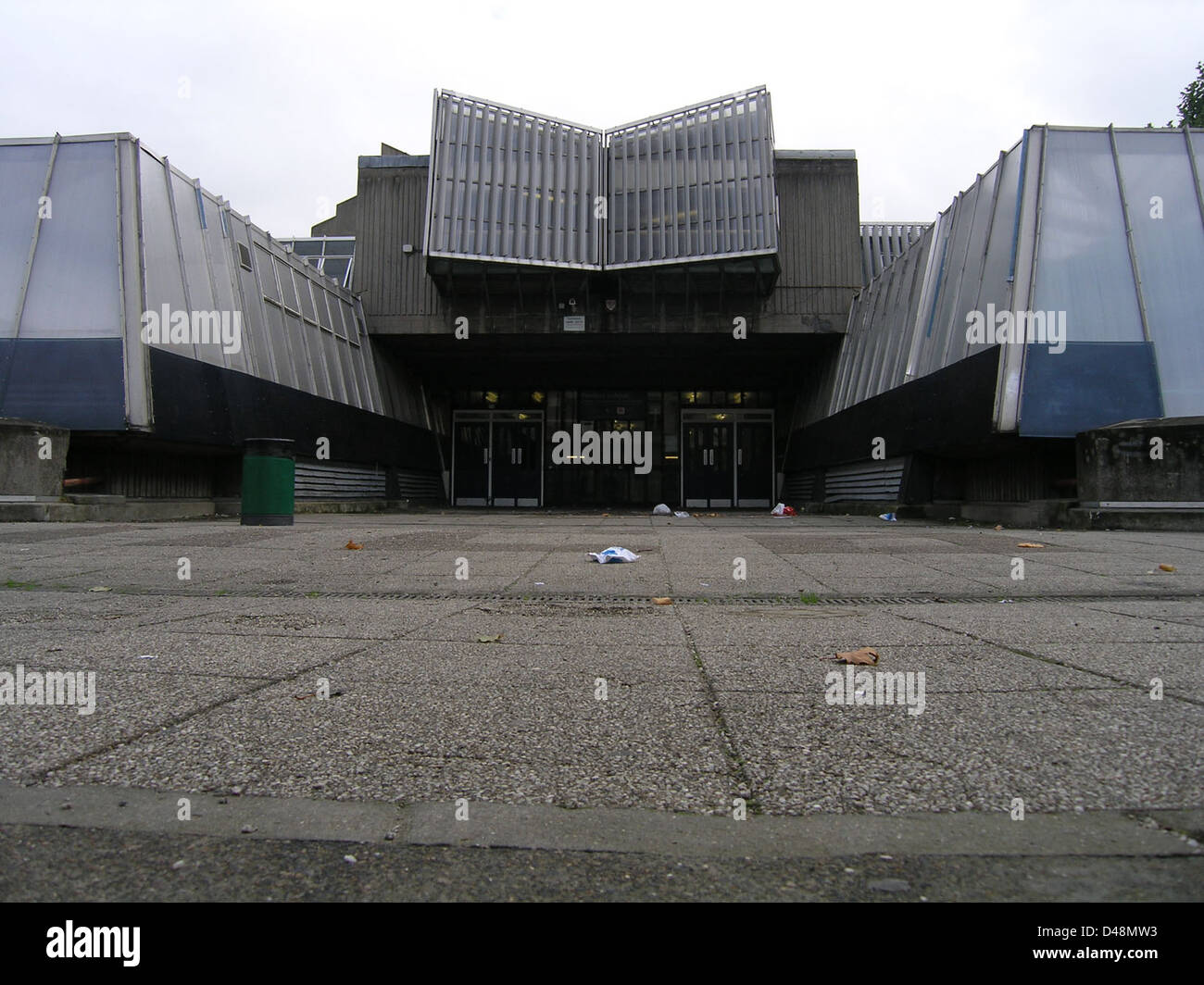 GLC, john bancroft, architect: pimlico school, london oktober 2006 ...