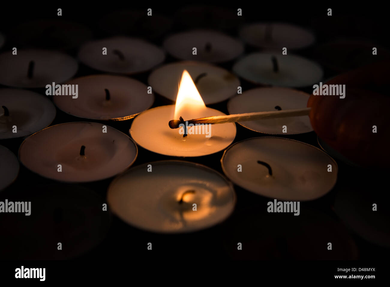 Lighting match hi-res stock photography and images - Alamy