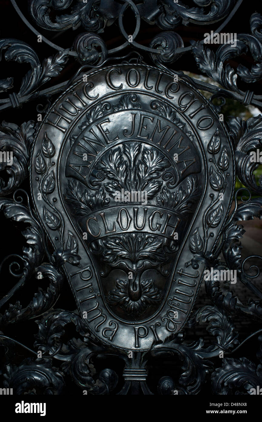 Newnham cambridge uk hi-res stock photography and images - Alamy