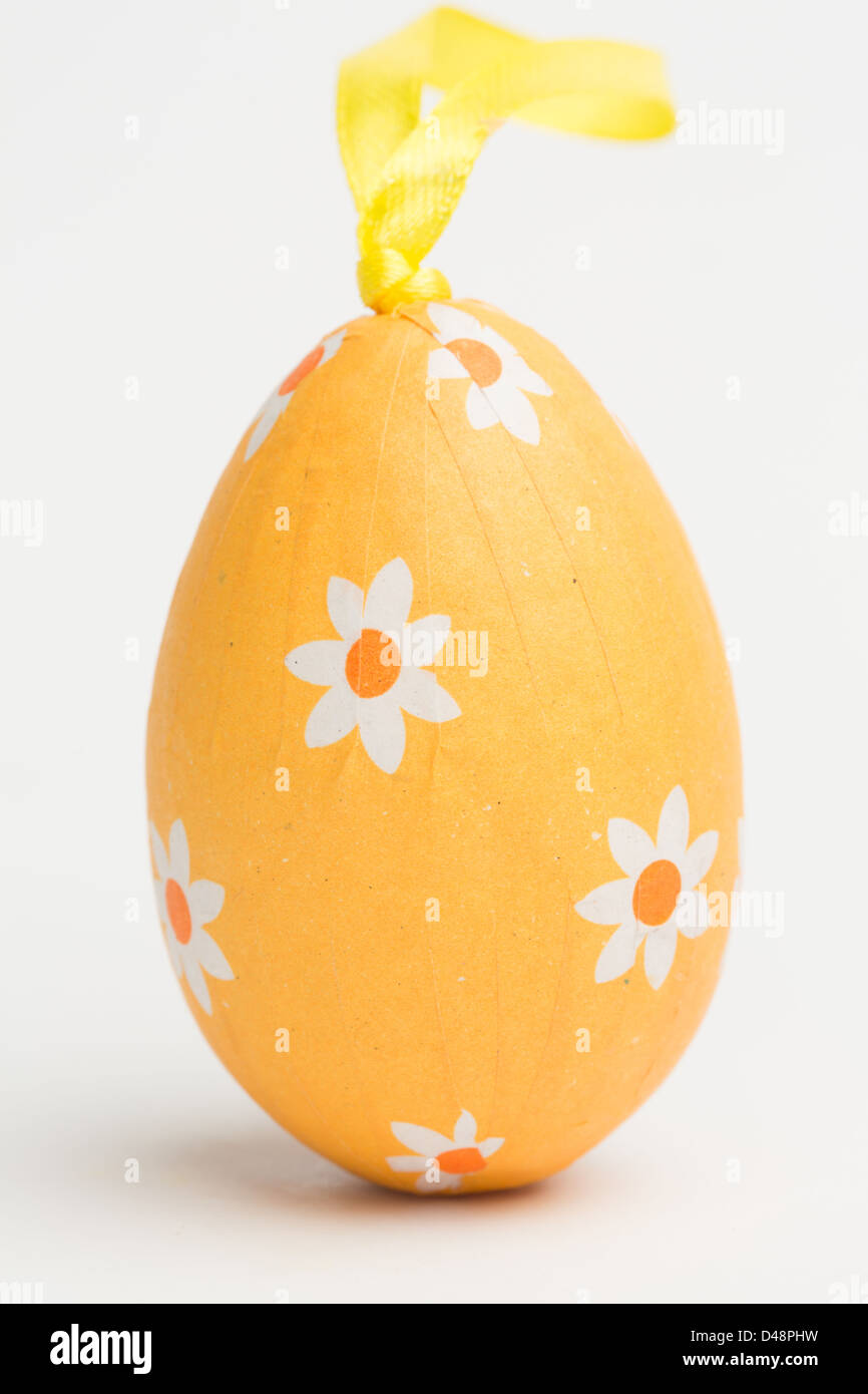 Wrapped easter egg hi-res stock photography and images - Alamy