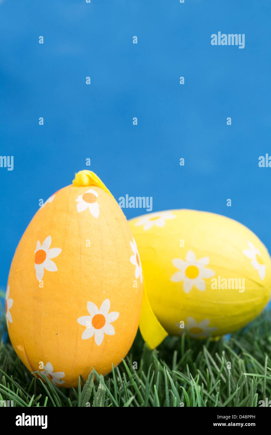 Two easter eggs hi-res stock photography and images - Alamy