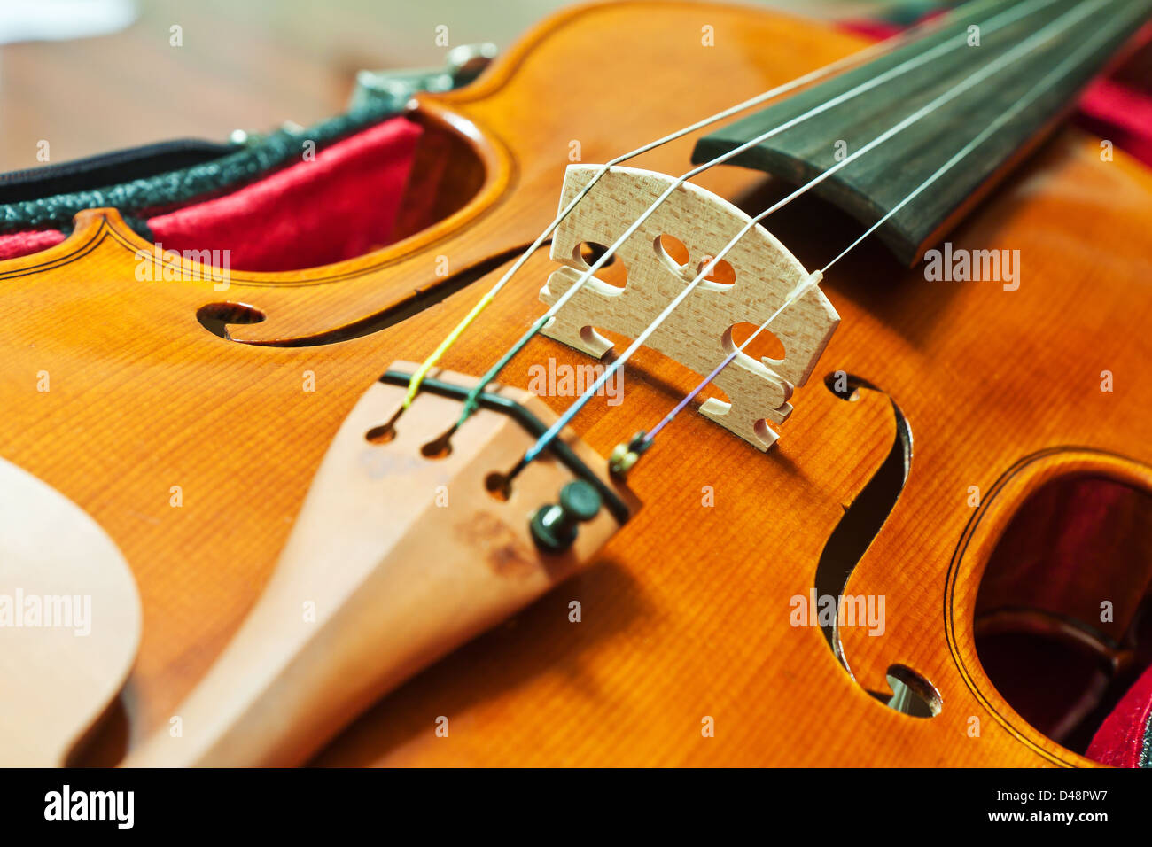 Detail of a beautiful violin Stock Photo - Alamy