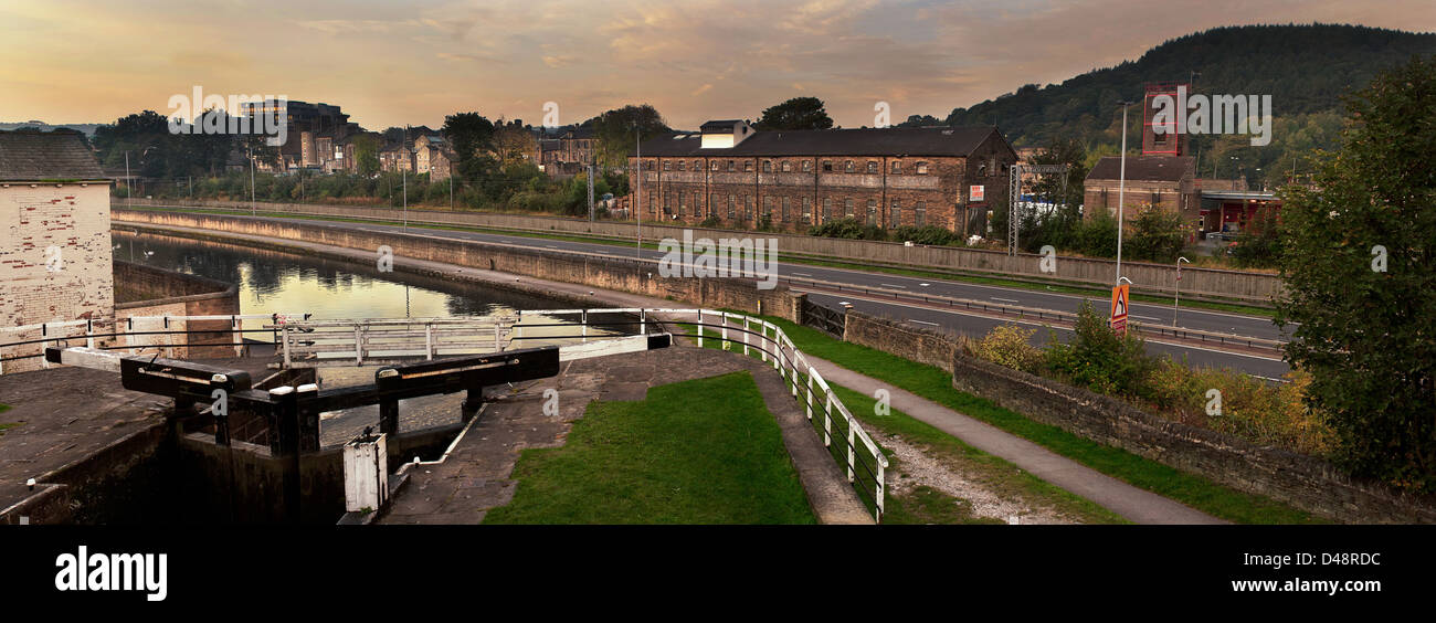 3 rise locks hi-res stock photography and images - Alamy