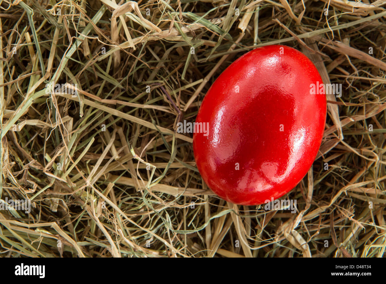 Red egg hi-res stock photography and images - Alamy