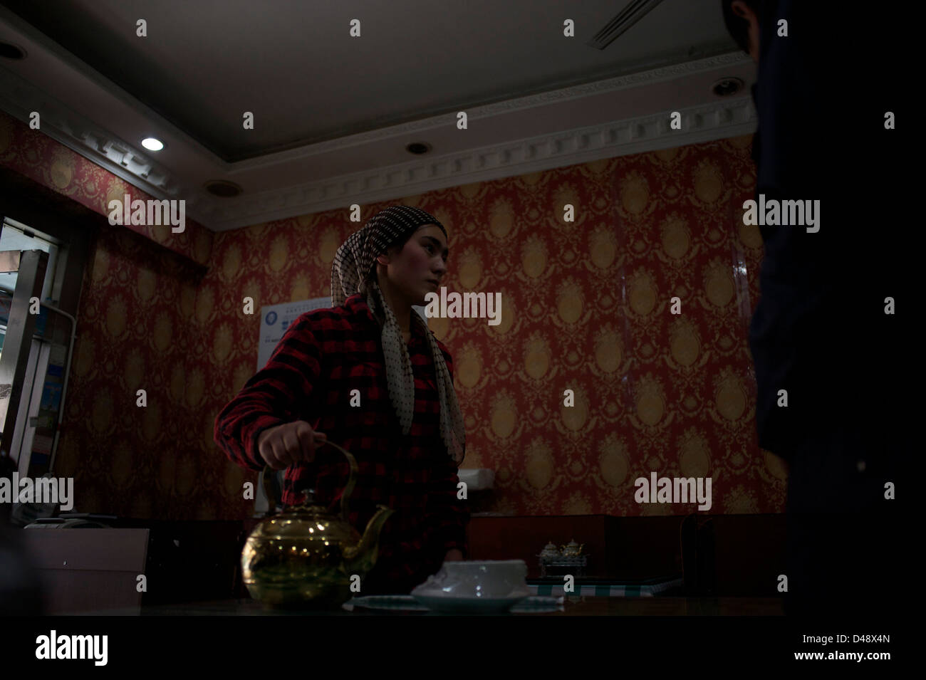 serving in traditional restaurants Stock Photo - Alamy