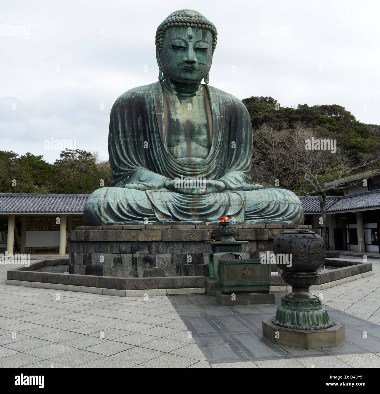 Kamakura daibutsu hi-res stock photography and images - Alamy