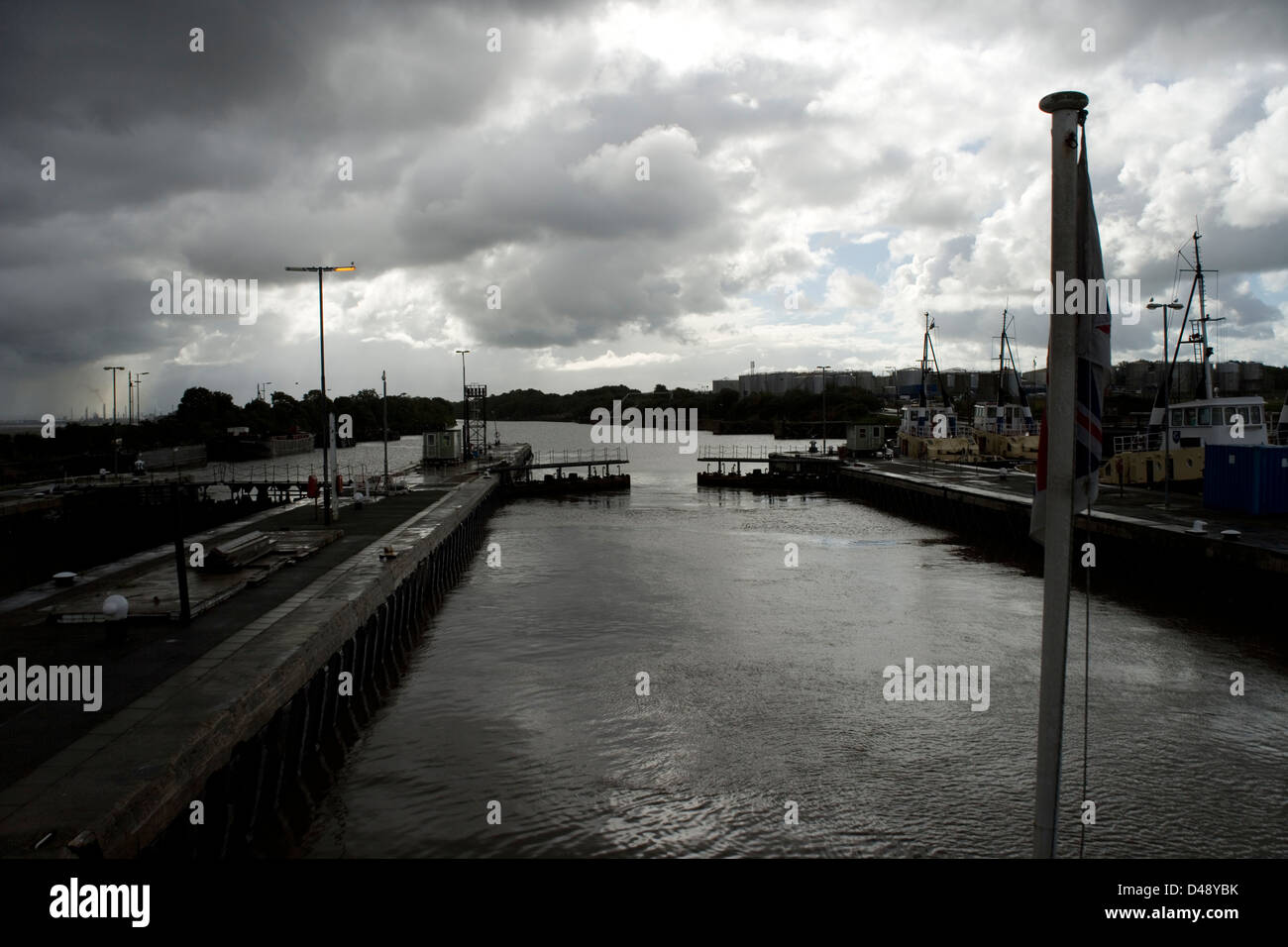 Eastham lock hi-res stock photography and images - Alamy