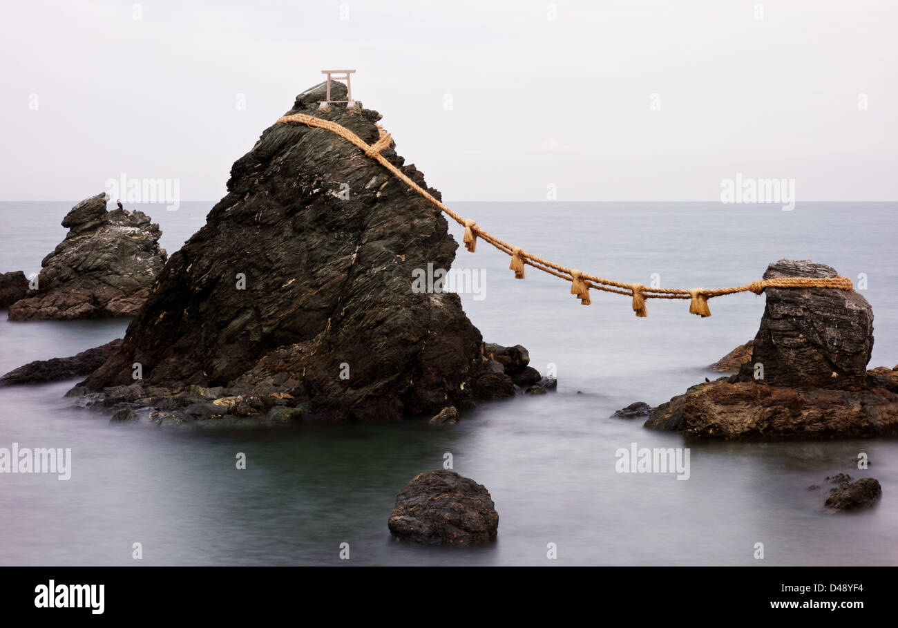 Meoto iwa hi-res stock photography and images - Alamy