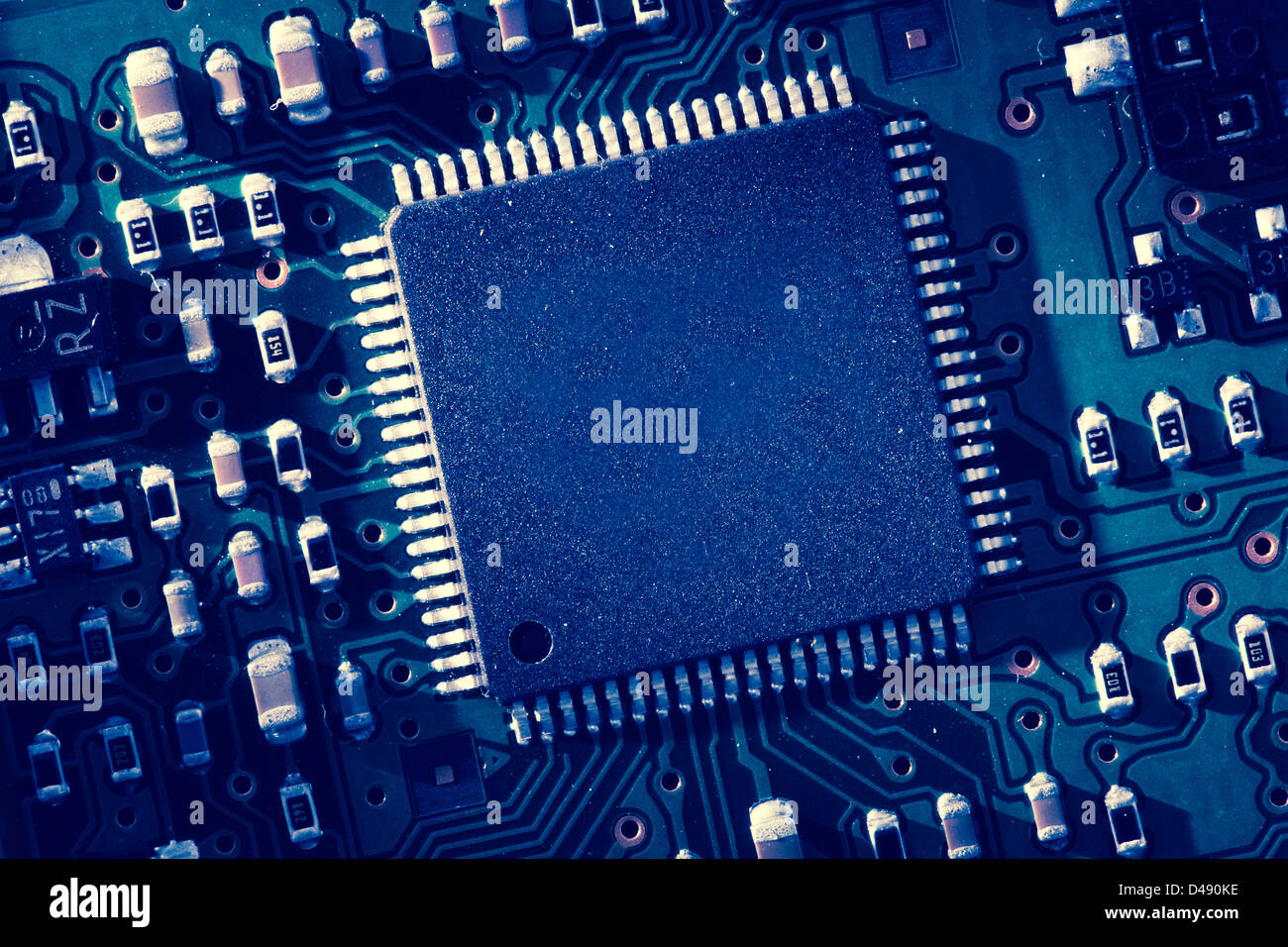 Electronic circuit hi-res stock photography and images - Alamy