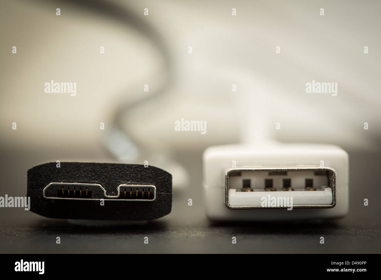 Close up of tip of black USB SS and white USB Stock Photo - Alamy